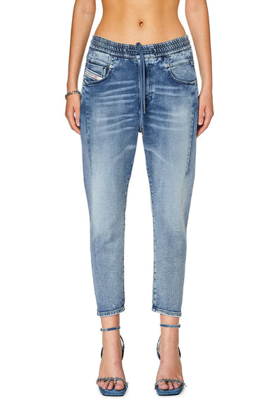 JEANS – Tagged "Boyfriend"– DIESEL ONLINE